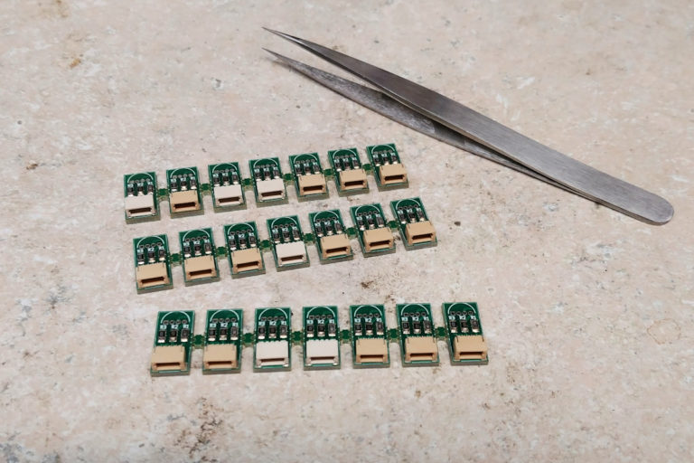 True Red-Yellow-Green Signal Repeaters | Copper River & Northwestern ...